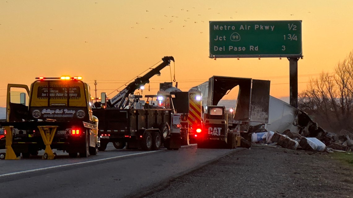 Big Rig Crash: Southbound I-5 closed near SMF, Metro Air Parkway ...