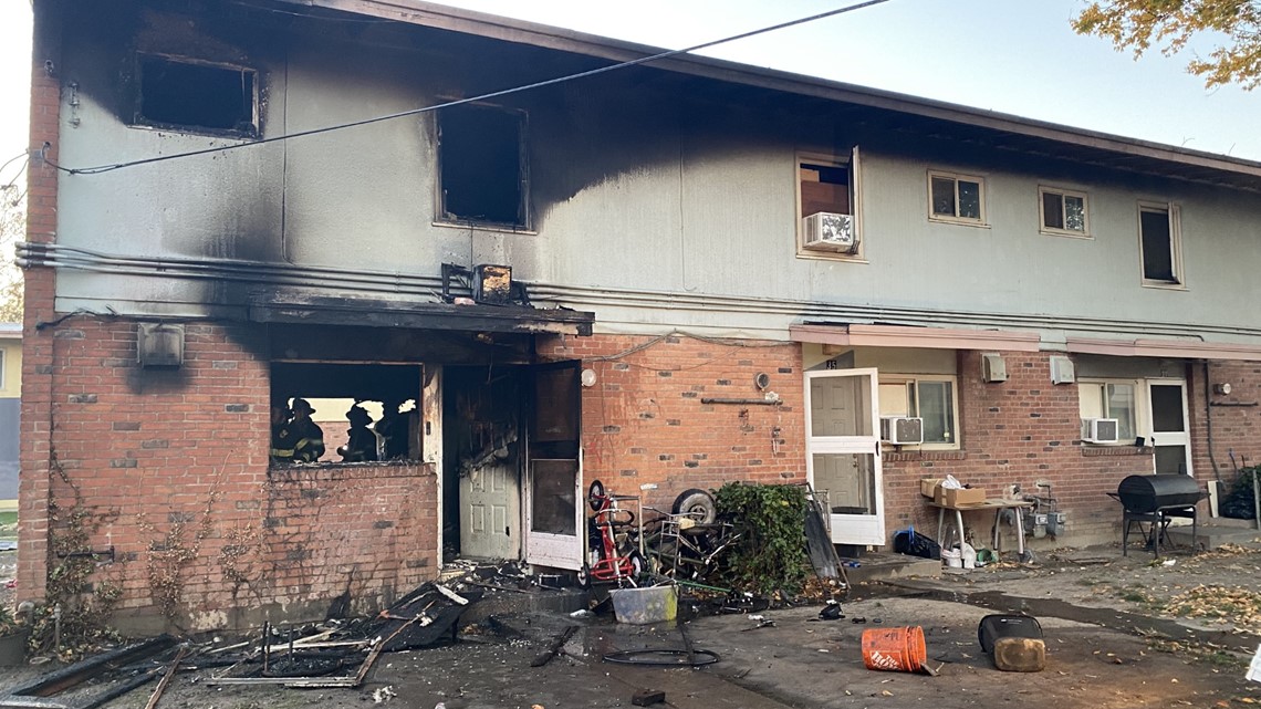 Apartment fire breaks out in Sacramento | abc10.com