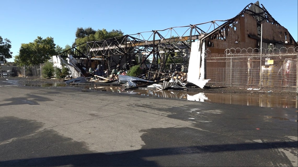Building goes up in flames along downtown Stockton Waterfront | abc10.com