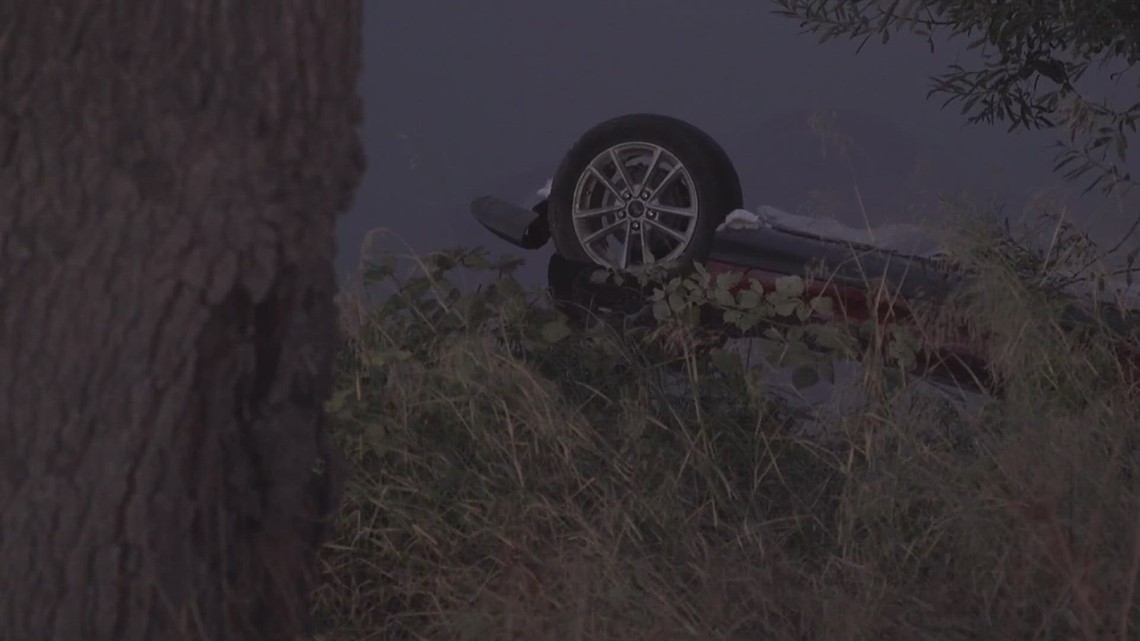 2 dead after car crashed into Sutter Slough near Courtland | abc10.com