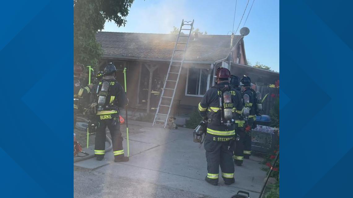 Modesto house fire displaces over a dozen people | abc10.com