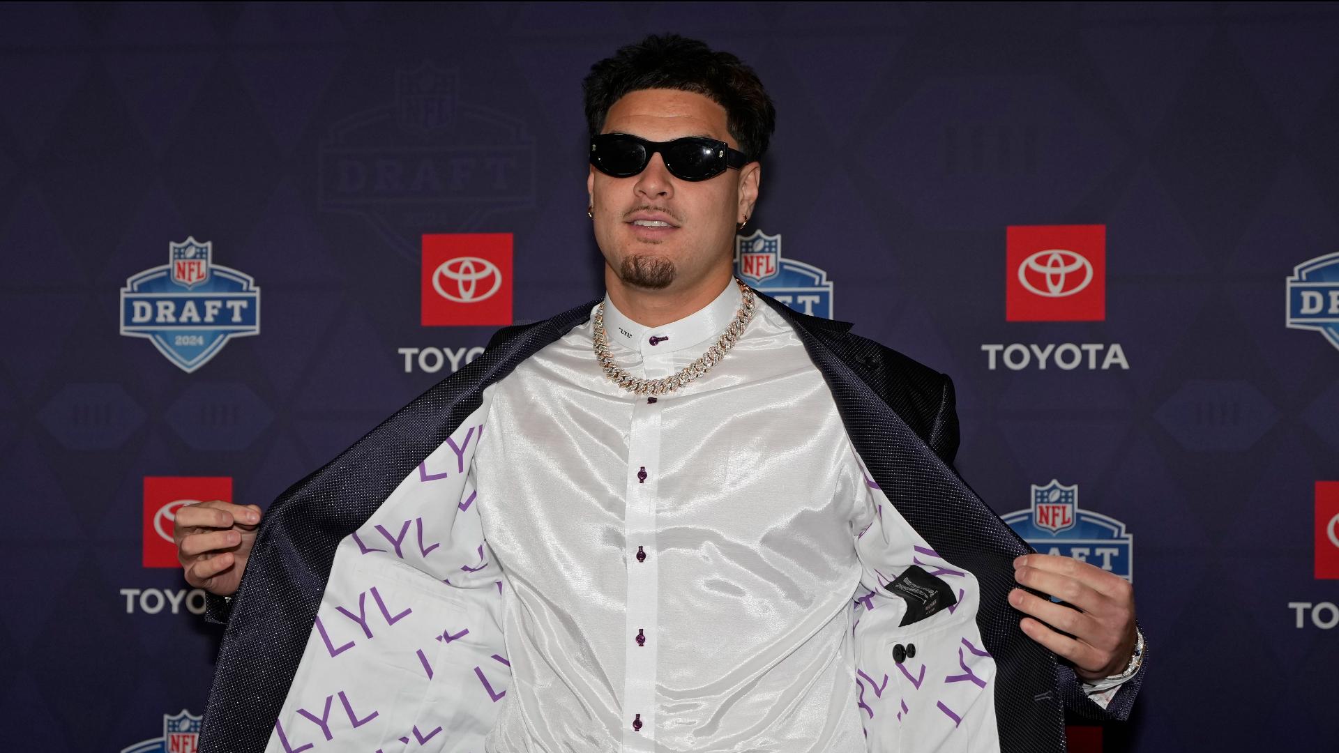 Who is Laiatu Latu: NFL draft prospect among top defenders | abc10.com