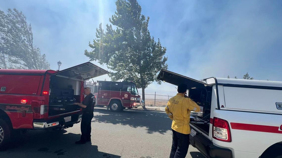 Roberts Fire prompts evacuation warnings near Fairfield | abc10.com