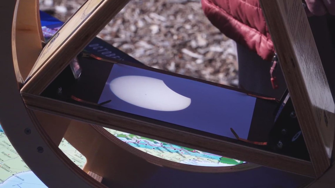 The Davis Astronomy Club and dozens of visitors catch a glimpse of the ...