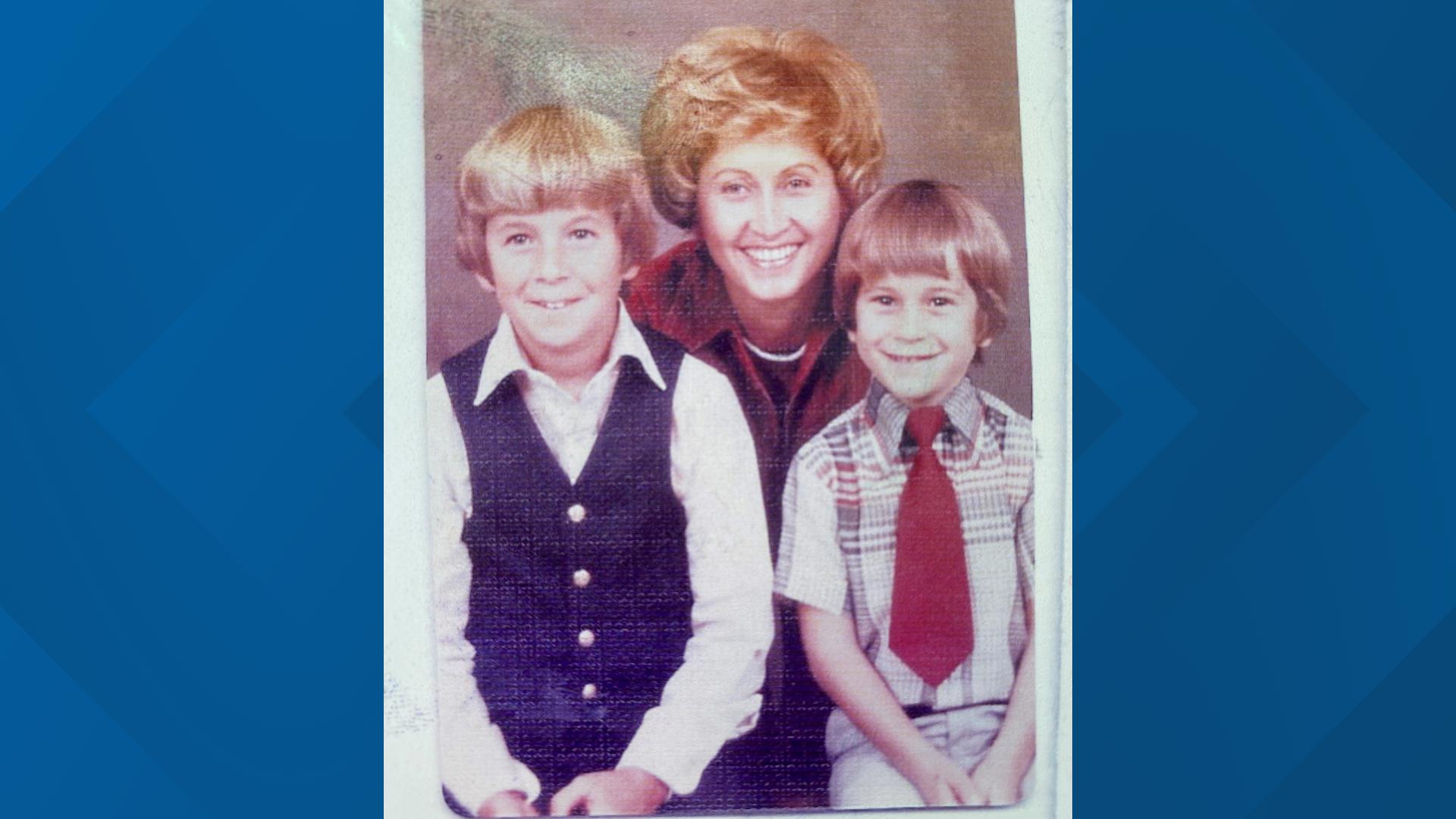 'Vampire Killer' victim's family searches for honorary plaque | abc10.com