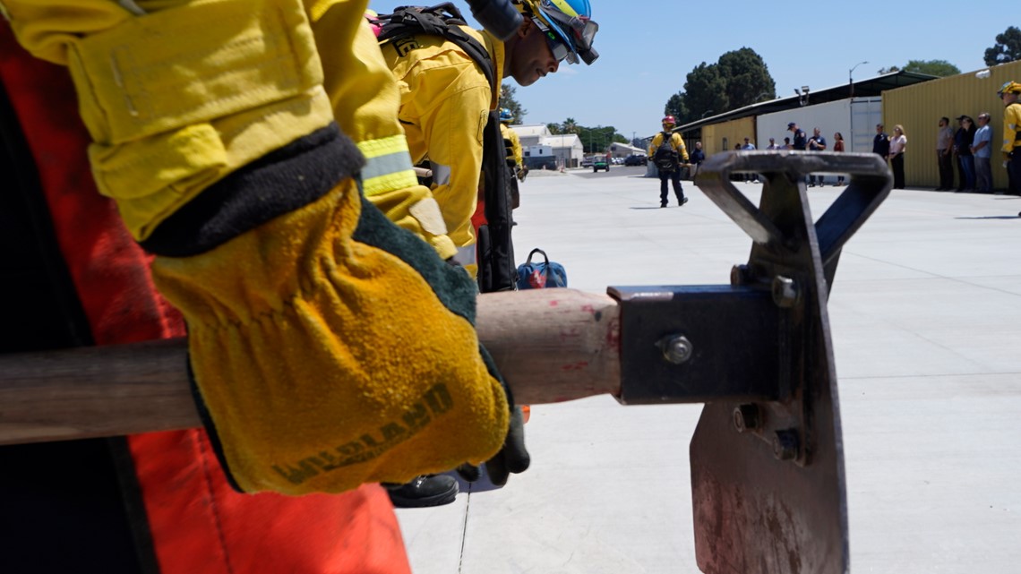 Western wildfires outpace CA's efforts to fill inmate fire crews ...