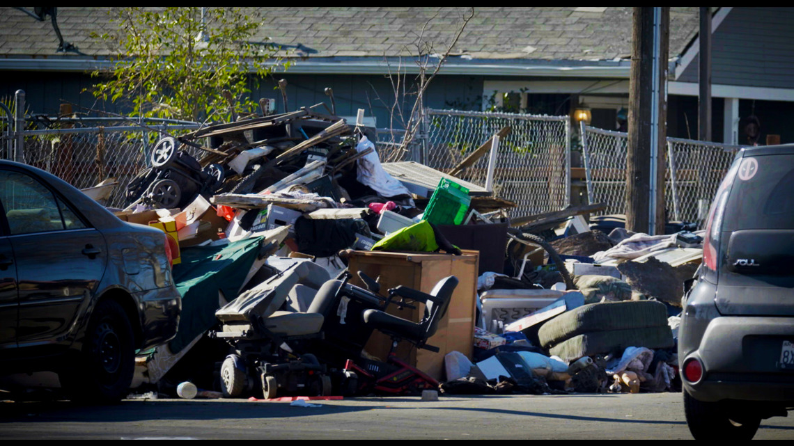 Sacramento residents demand action on illegal dumping | abc10.com