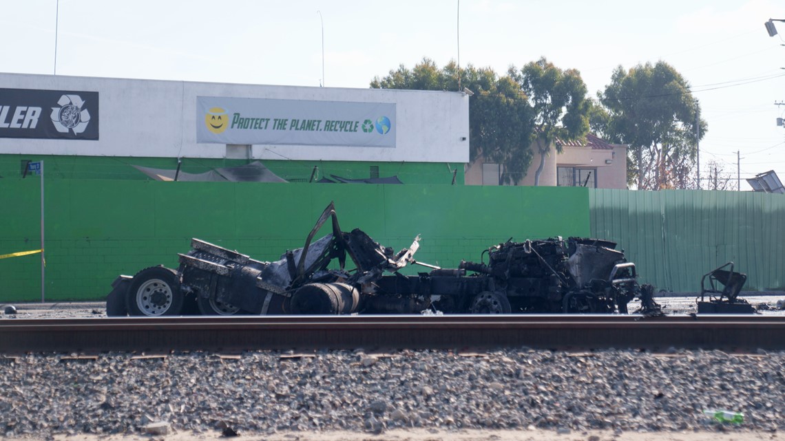 LA Explosion: Truck fuel tank explosion injures 9 firefighters | abc10.com
