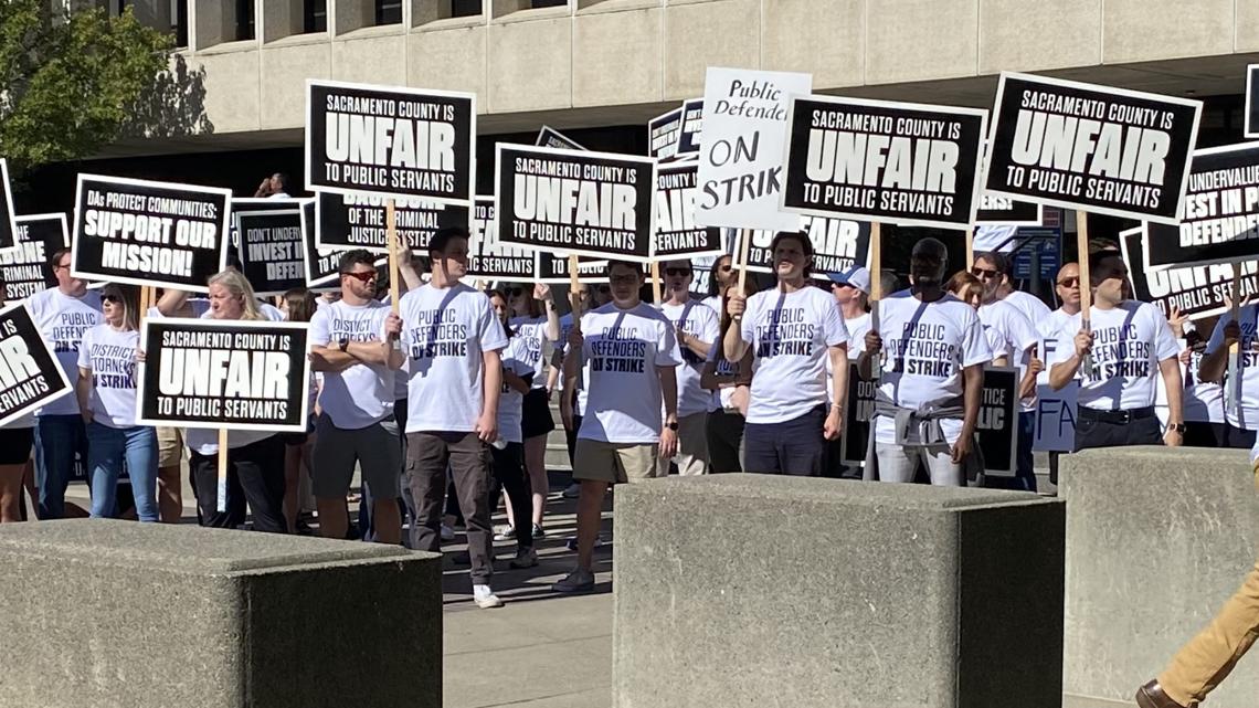 Attorneys with the Sacramento County DA's Office go on strike | abc10.com