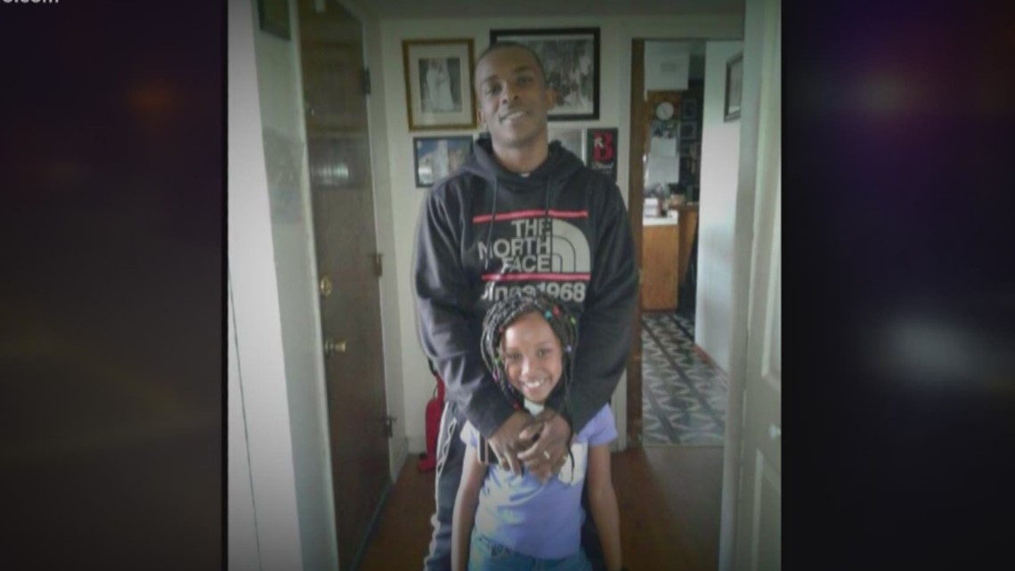 FBI clears Sacramento Police officers in Stephon Clark death | abc10.com