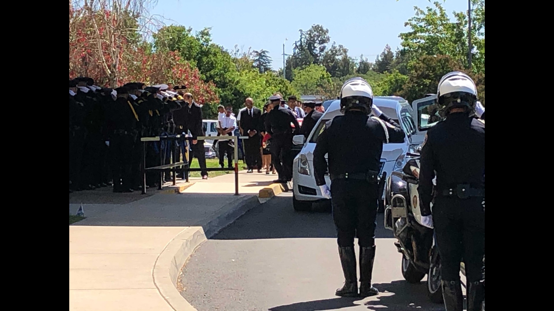 Memorial service and procession for Officer Jimmy Inn | abc10.com