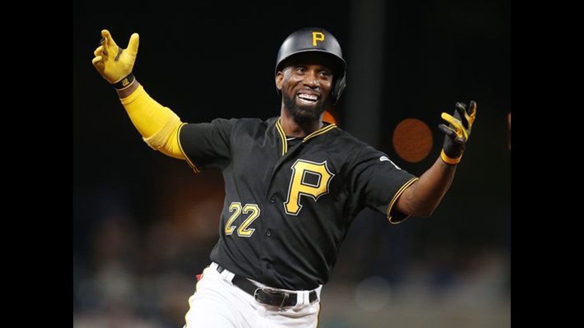 Giants acquire Andrew McCutchen as era ends in Pittsburgh | abc10.com
