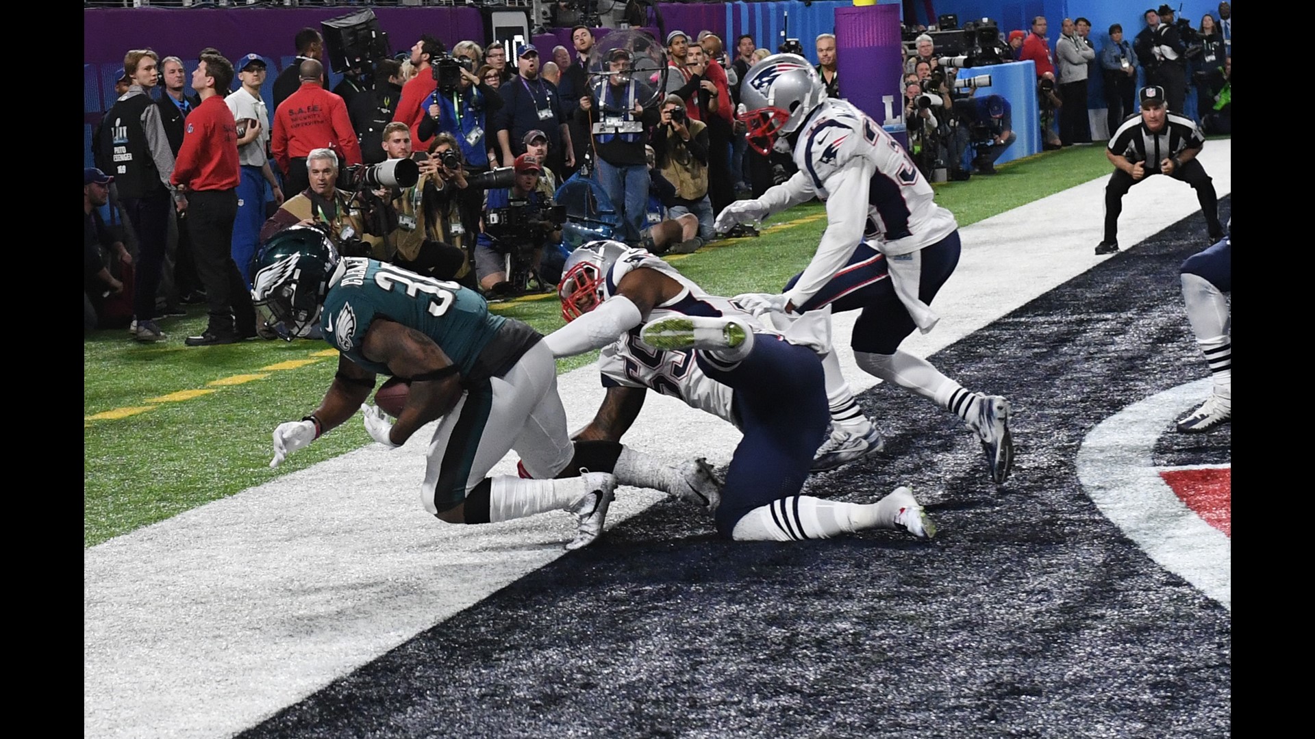 PHOTOS: Super Bowl LII, Patriots vs. Eagles | abc10.com