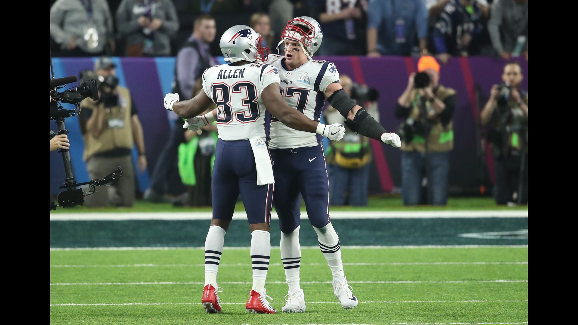 PHOTOS: Super Bowl LII, Patriots vs. Eagles | abc10.com