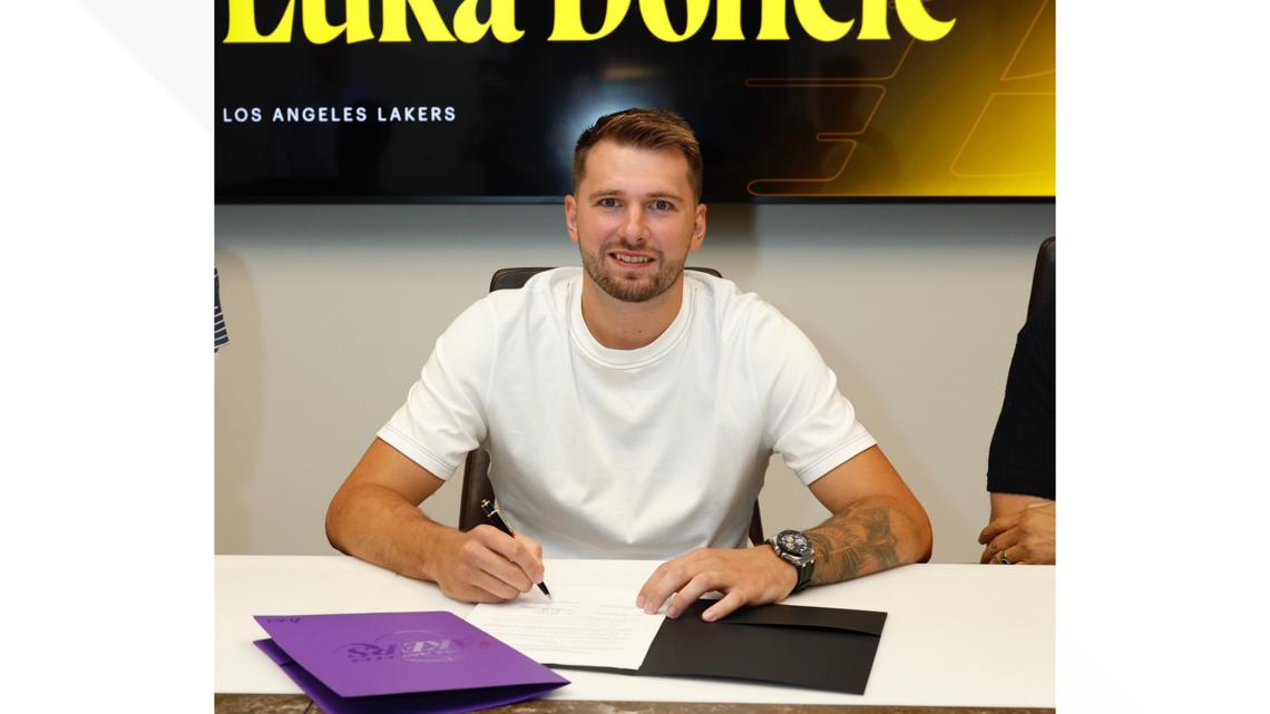 Luka Doncic signs $165M Lakers extension | abc10.com