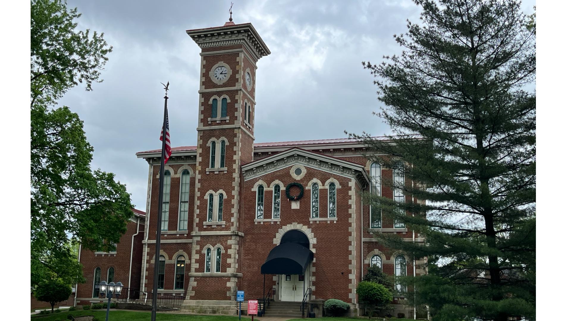 Lawsuit planned over alleged Jennings County school bus rapes | abc10.com