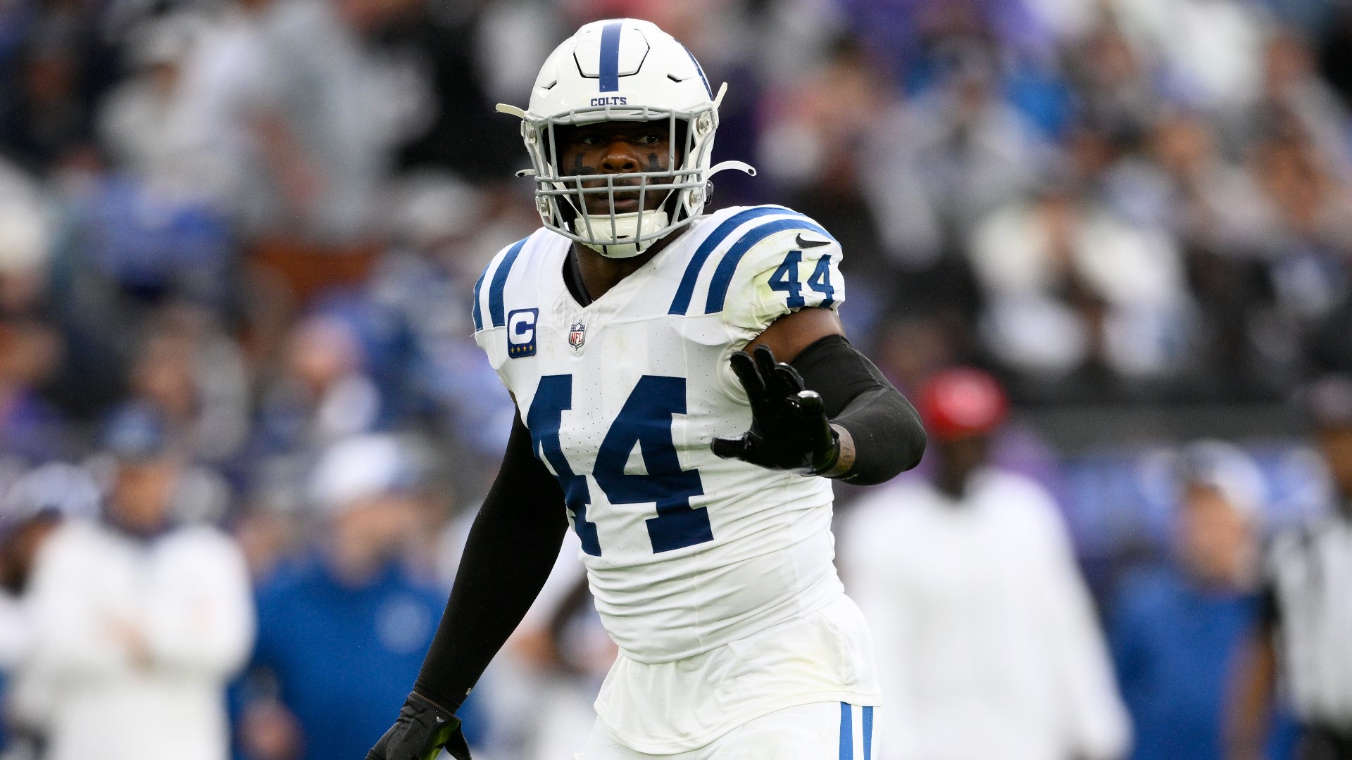 Colts agree to 3-year, $70 million deal with Pittman | abc10.com