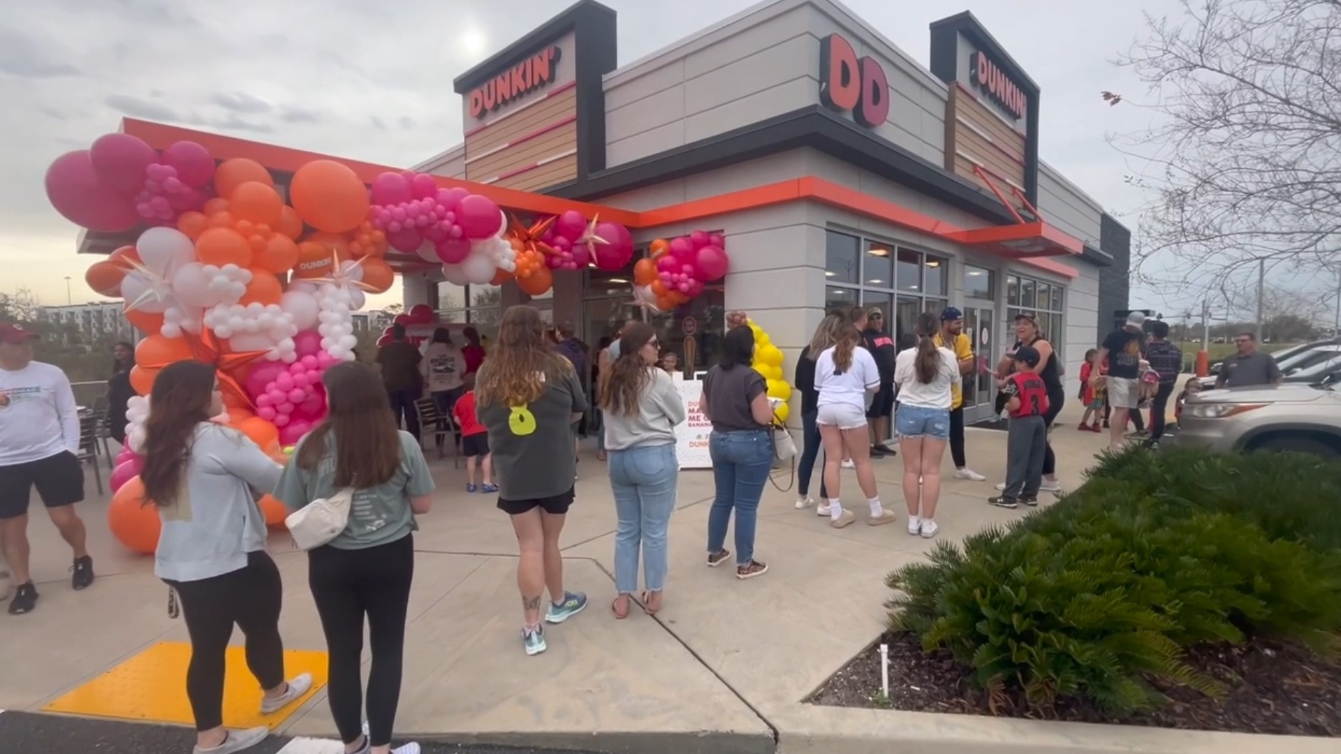 Will the Savannah Bananas be at a Jacksonville Dunkin? | abc10.com