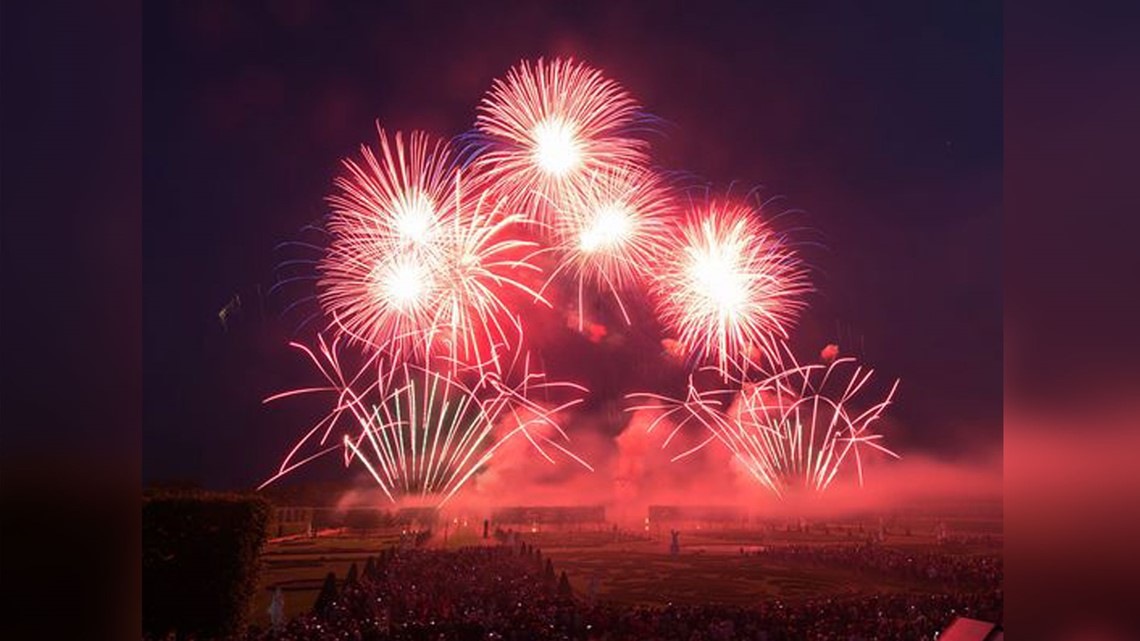 how do fireworks get their color | abc10.com