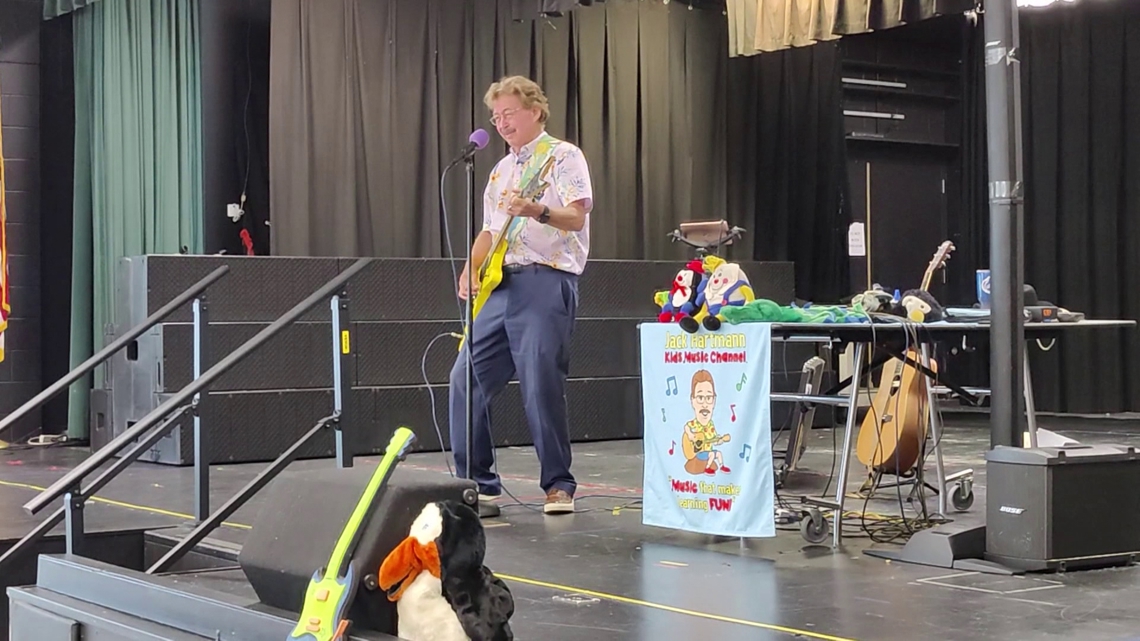 Jack Hartmann makes viral YouTube videos, lives in Tampa Bay area ...