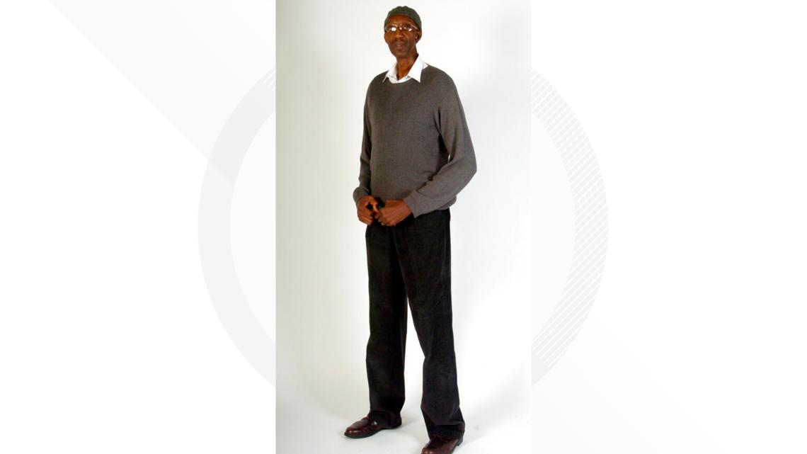 America's tallest man, George Bell, has died | abc10.com