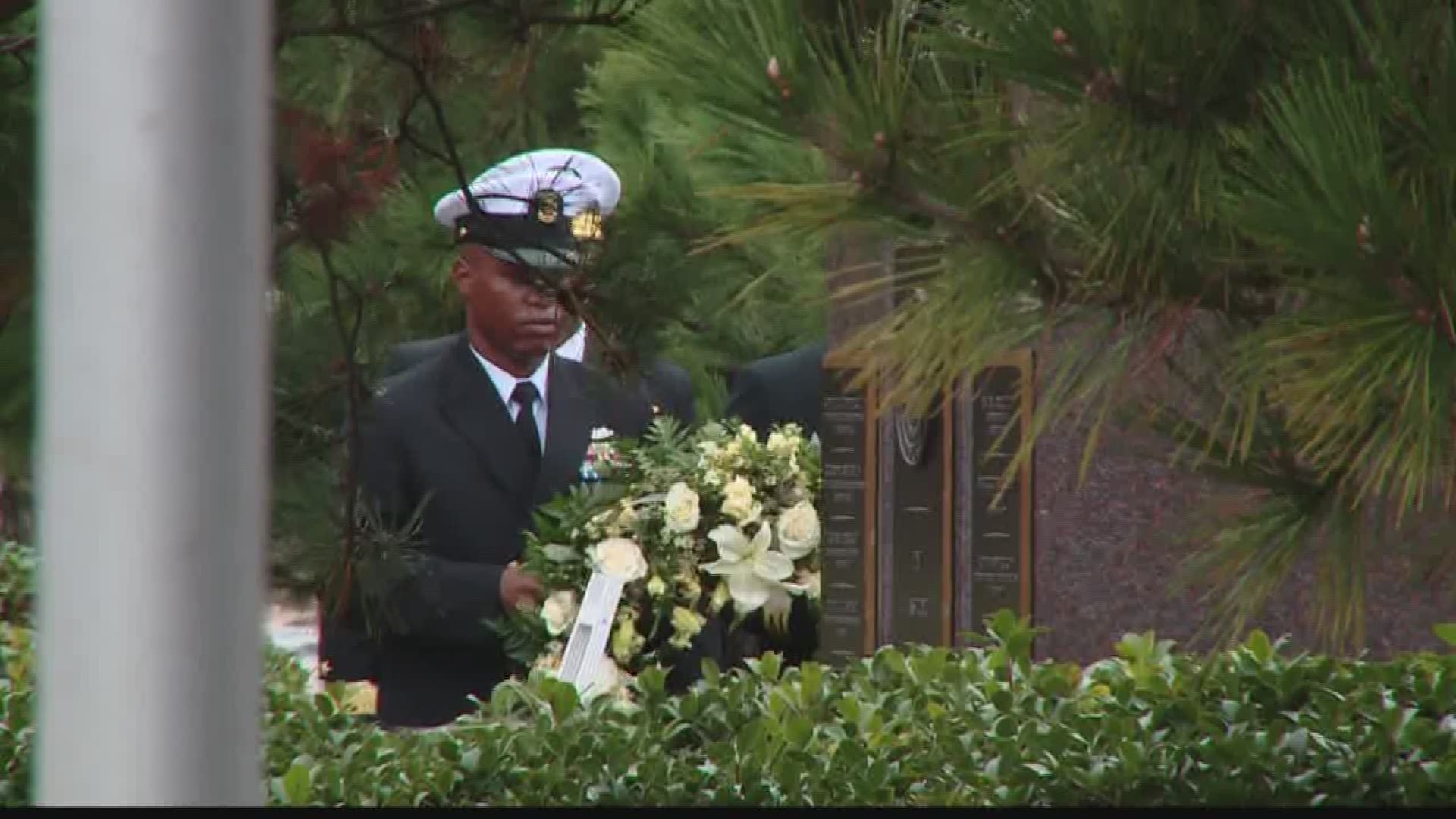 Navy holds USS Cole remembrance ceremony | abc10.com