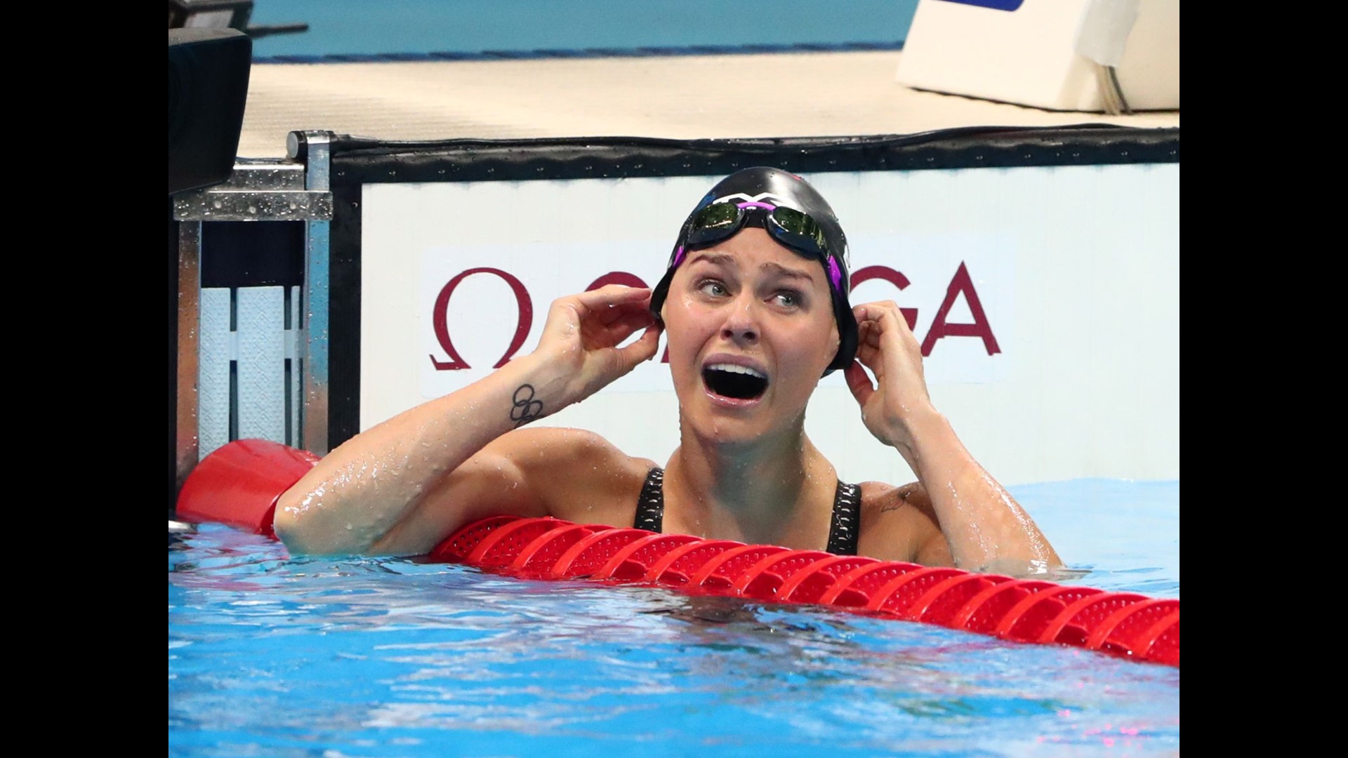 Michael Phelps' face before his event was intense, and the Internet ...