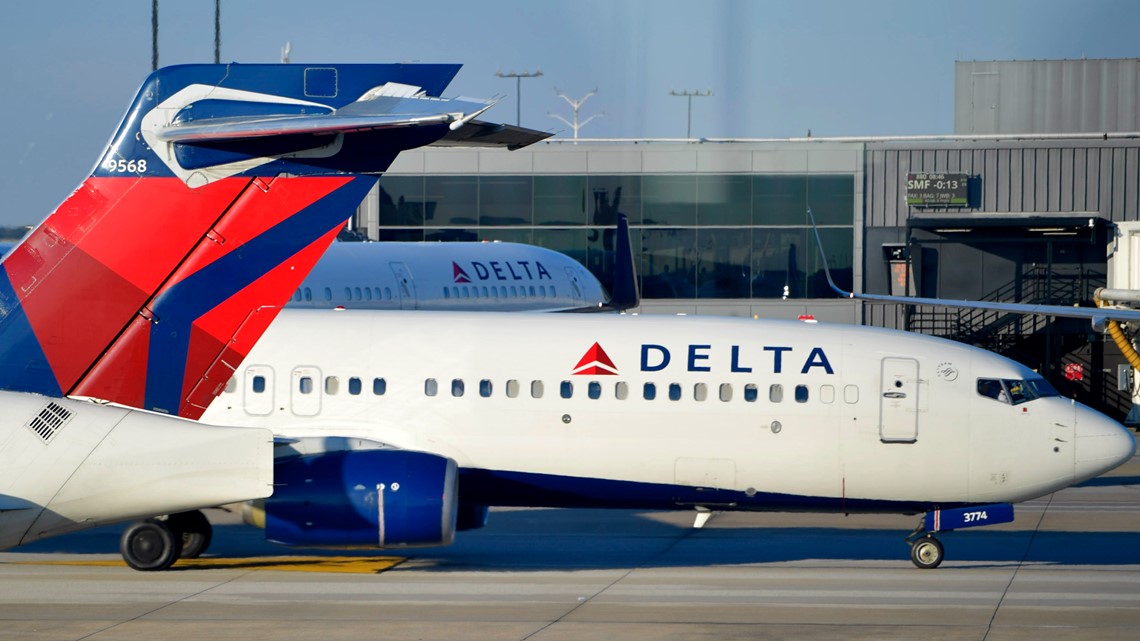 Atlanta Delta flight loses nose wheel | abc10.com
