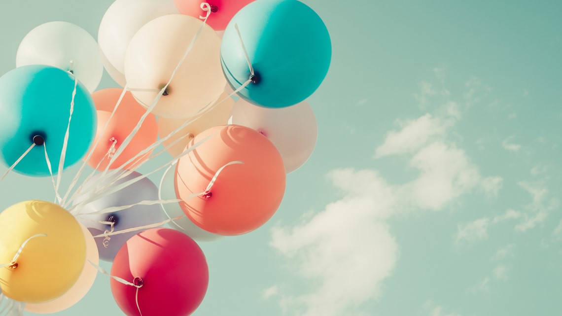 Balloon Ban: Laguna Beach weighs balloon ban to protect coast | abc10.com