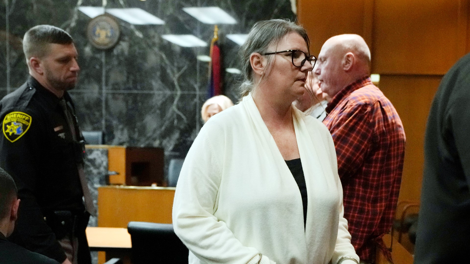 Jury reaches verdict in Jennifer Crumbley manslaughter case | abc10.com